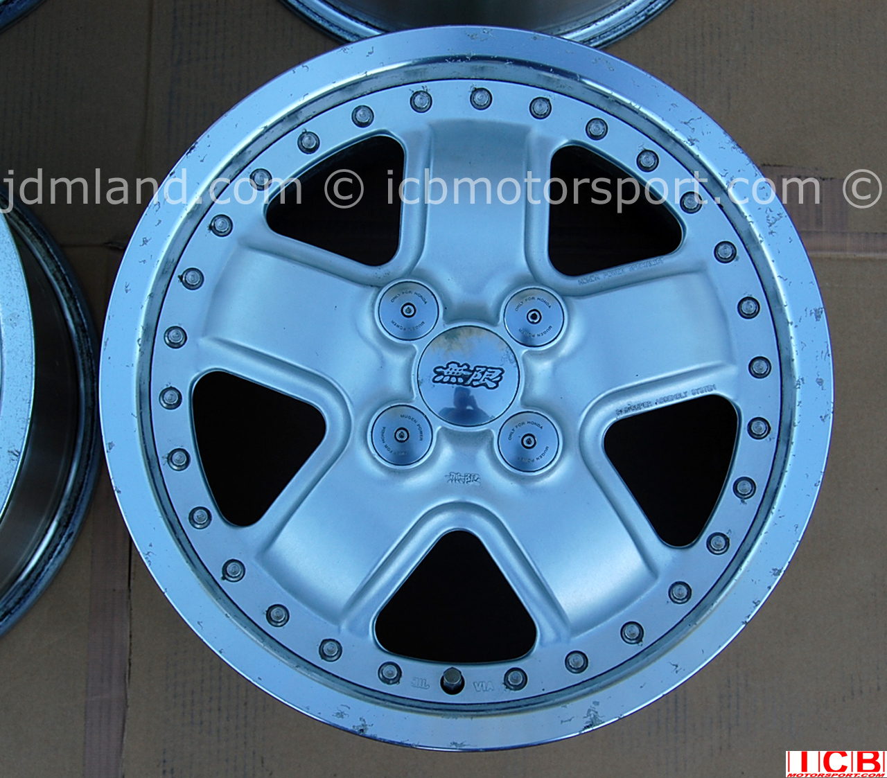 Mugen MR5 Alumilite Silver Wheels 15X6.5 +45offset 4X100