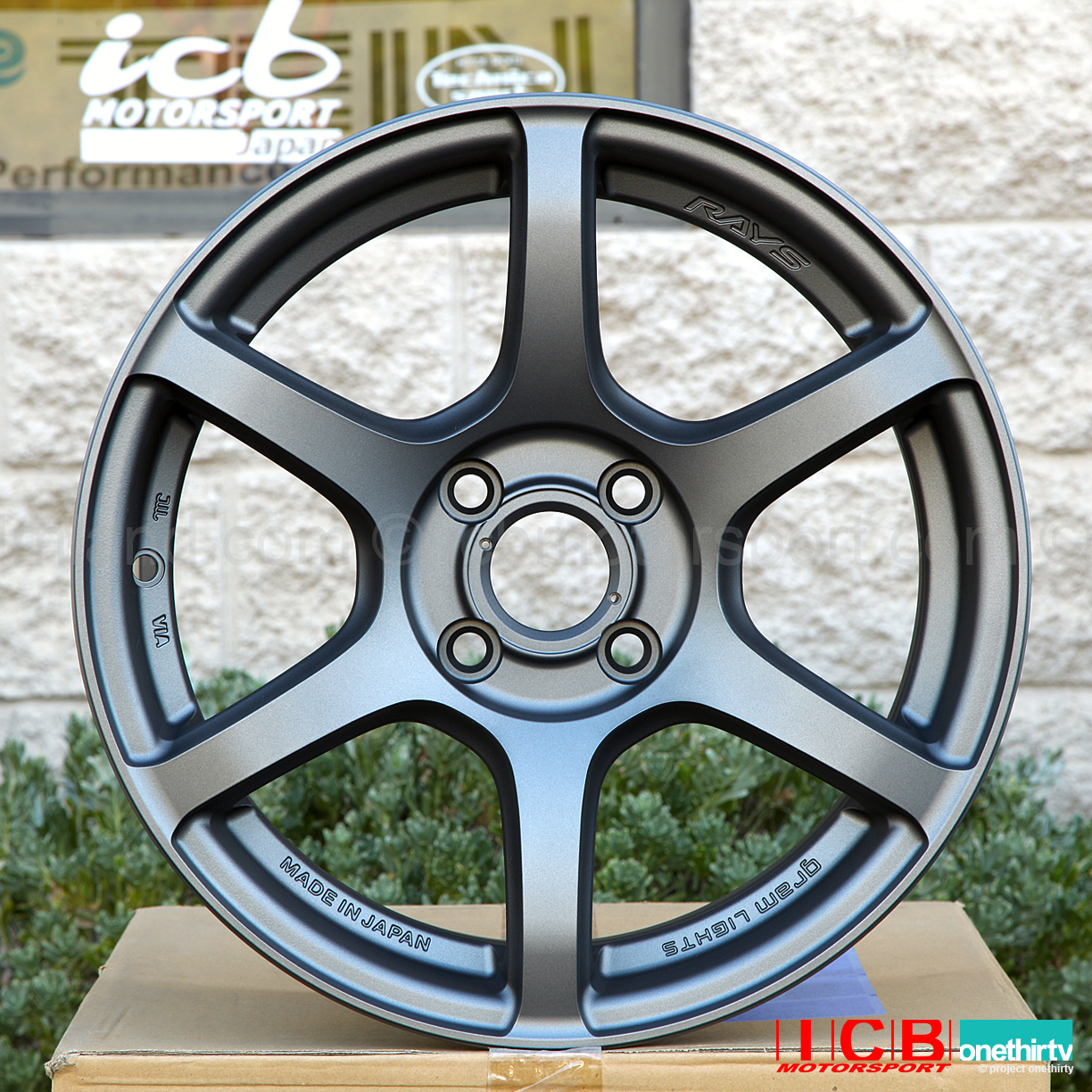 Rays Gram Lights 57C6 15X7 4X100 +40 Offset Matte Graphite