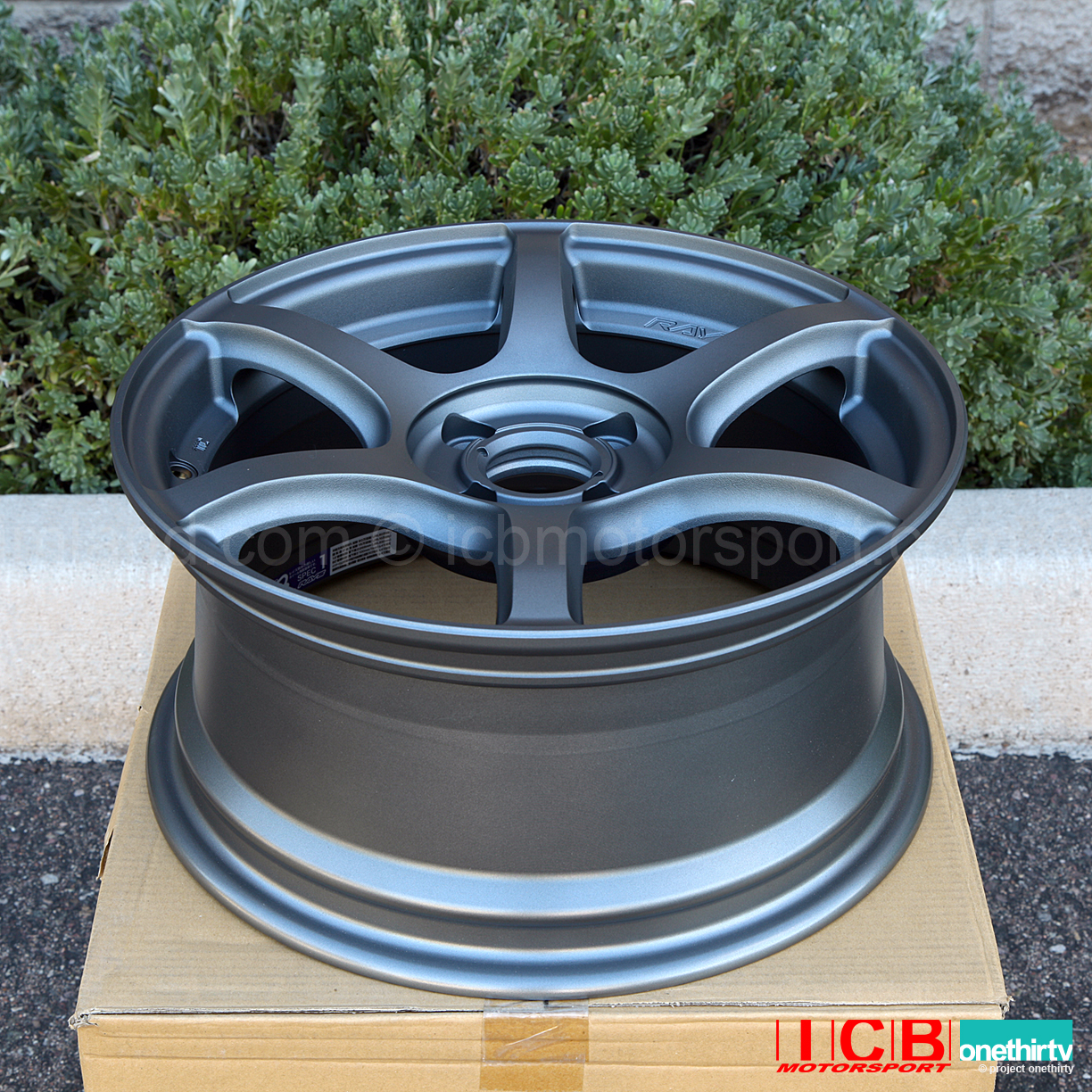 Rays Gram Lights 57C6 15X7 4X100 +40 Offset Matte Graphite