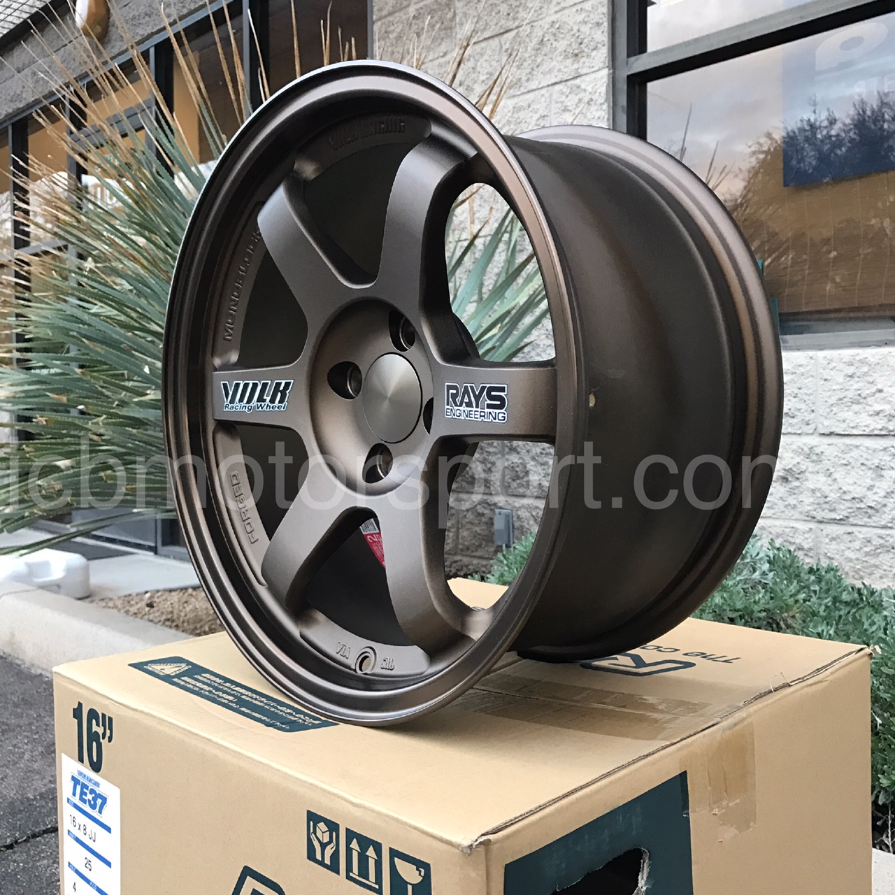 Rays Volk Racing TE37 Wheels 16X8 4X100 +25 Offset Bronze Concave Face
